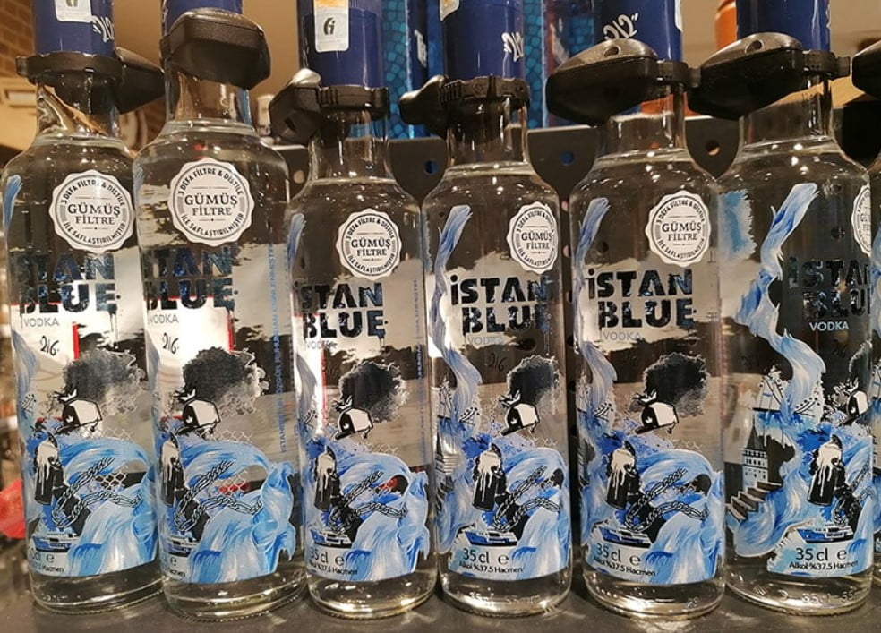 Votka Fiyatları 2024: (GÜNCEL) Absolut, İstanblue, Gilbeys